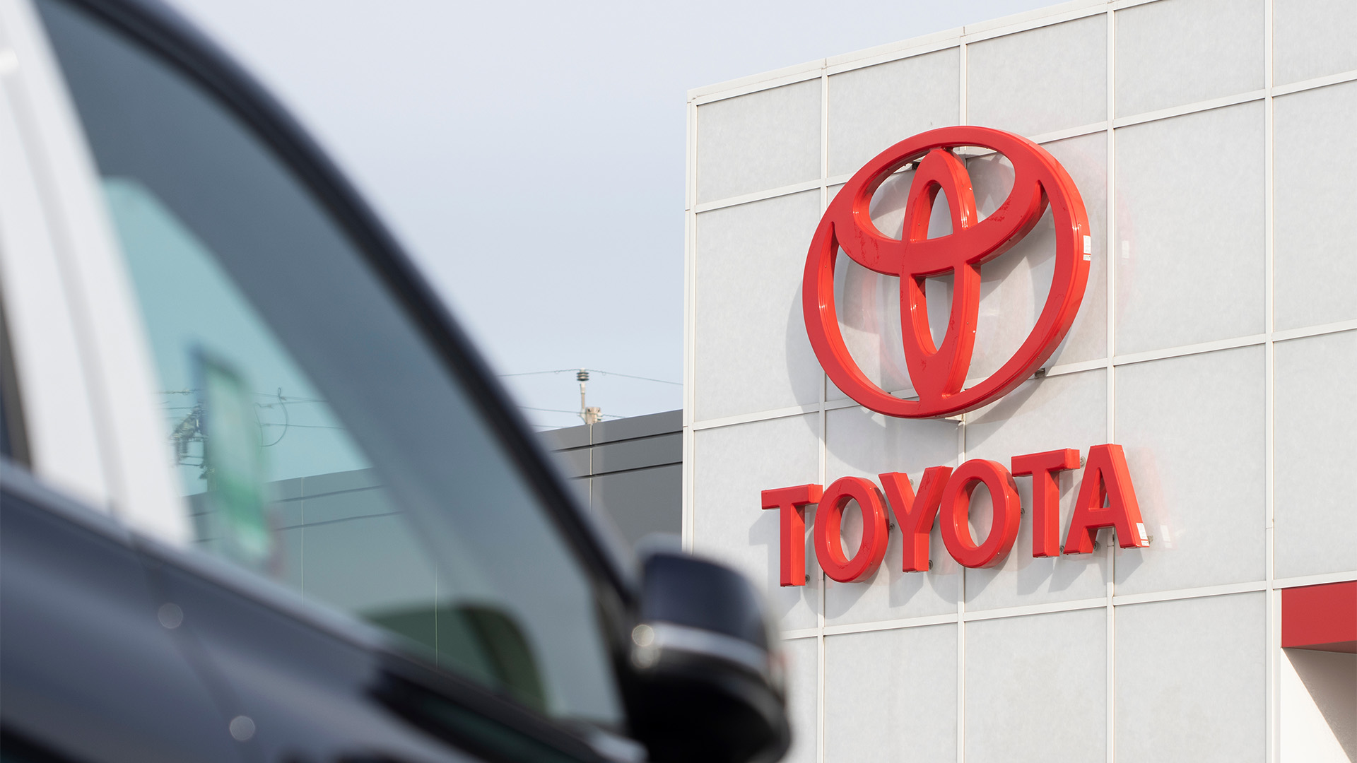 Toyota’s strong commitment to electric vehicles sets it apart from GM ...