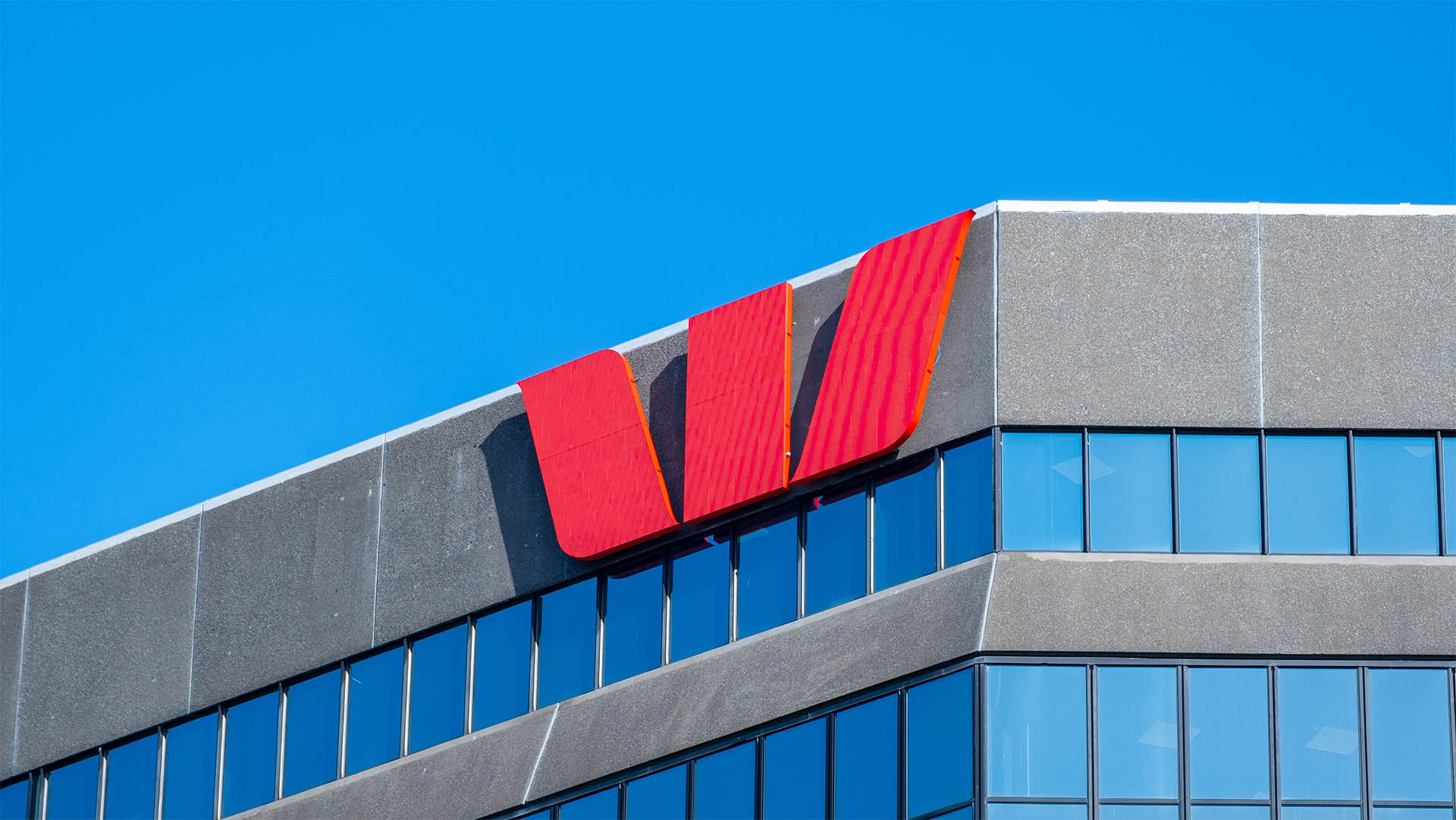 Westpac profit down 3%, but dividend up 4 cents - ShareCafe